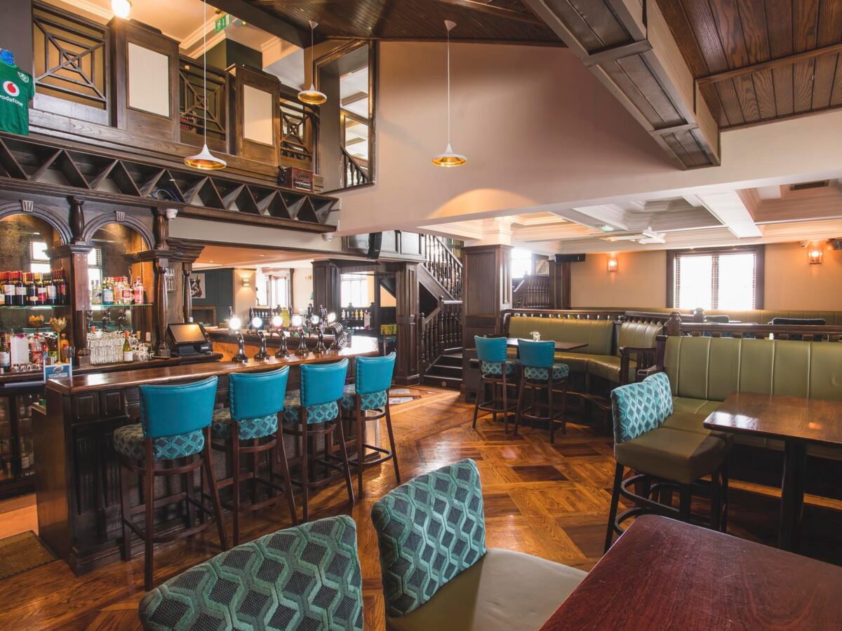 The Rendezvous Bar - KNX Ireland