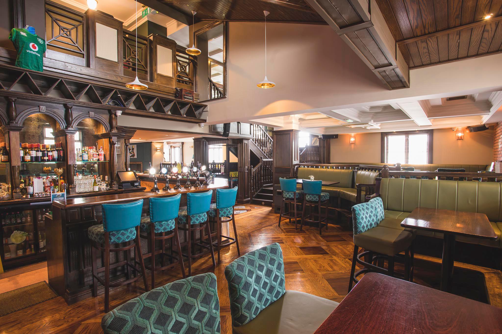 The Rendezvous Bar - KNX Ireland